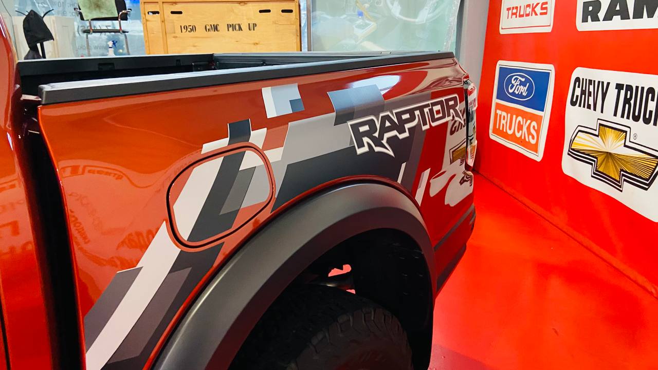 Пикап Ford Ranger Raptor 2024 оранжевый - купить в Москве, цена на ...